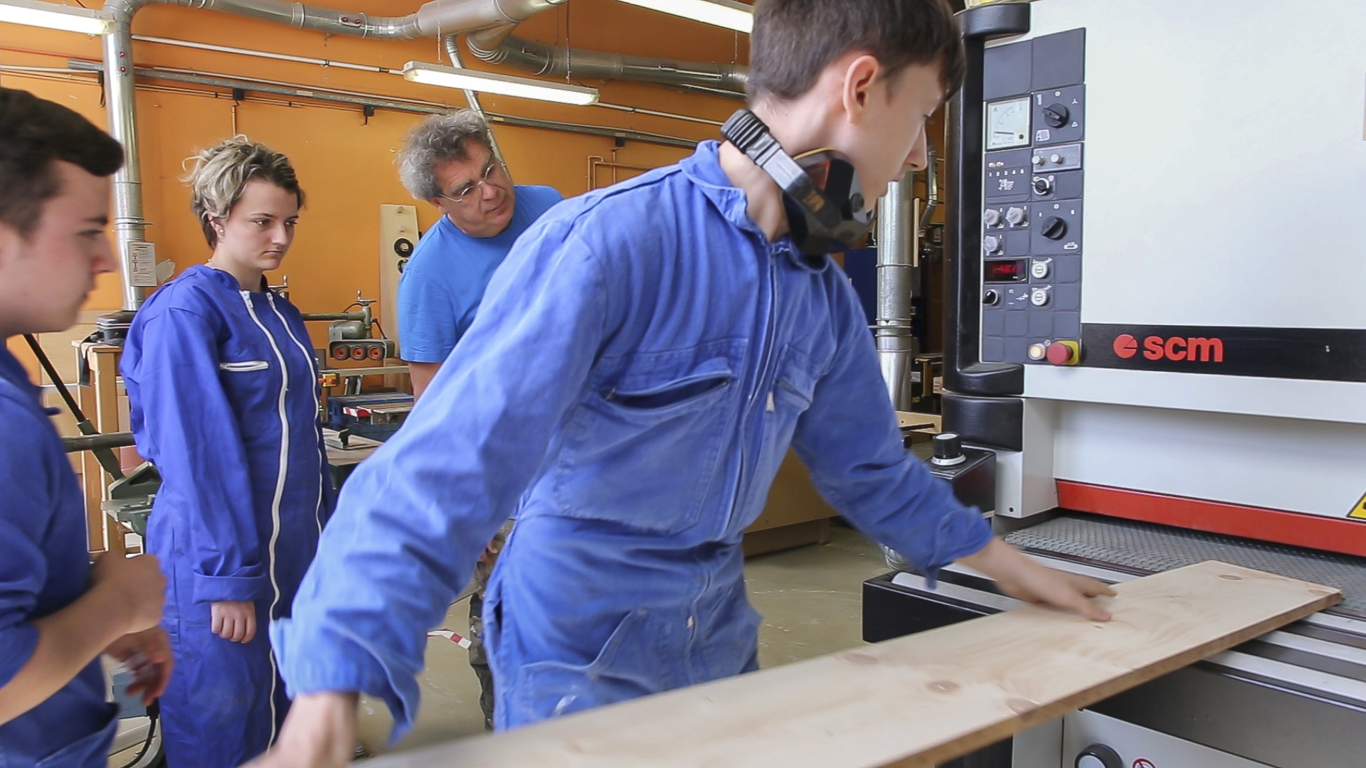 SECONDAIRE – Atelier menuiserie | INJS